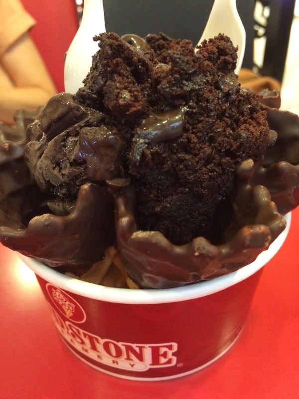Chocolate Devotion - Cold Stone Creamery (โคลด์ สโตน)'s photo in ...