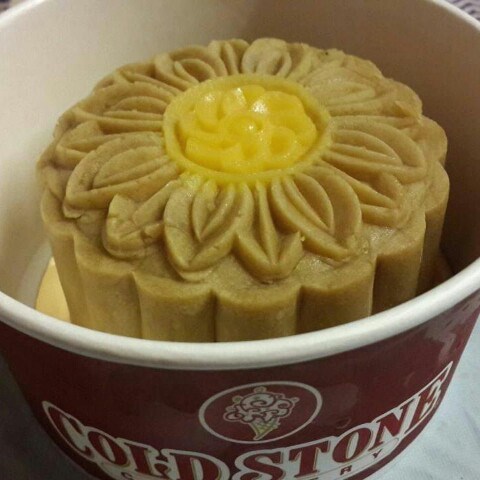 Honey toast moon cake - Cold Stone Creamery (โคลด์ สโตน)'s photo in ...
