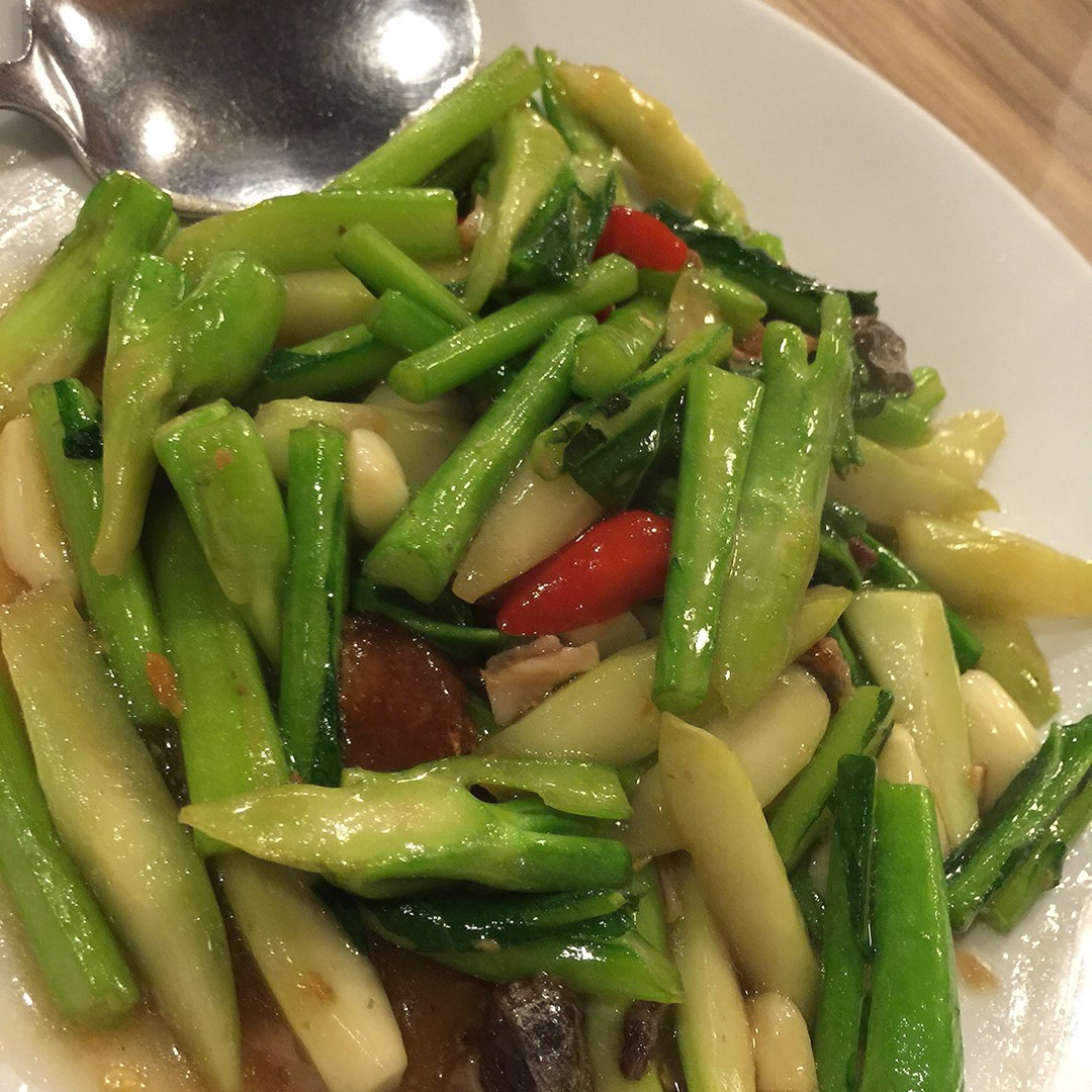 รูปภาพร้าน Ko Dang Talay (โกดังทะเล) ใน วัดพระยาไกร กรุงเทพและปริมณฑล ...