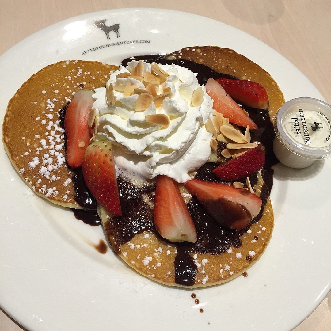 Chocolate strawberry pancakes - After You (อาฟเตอร์ ยู)'s photo in ...