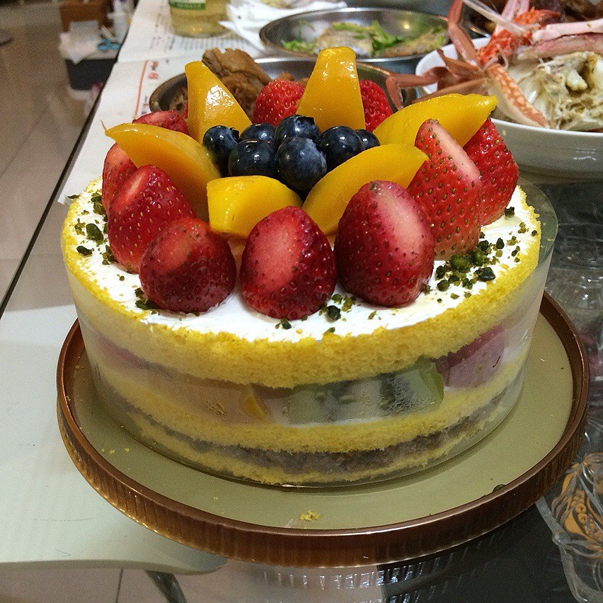 Maxim's Cake Shop's Photo - Hong Kong Style Bakery in Tseung Kwan O ...