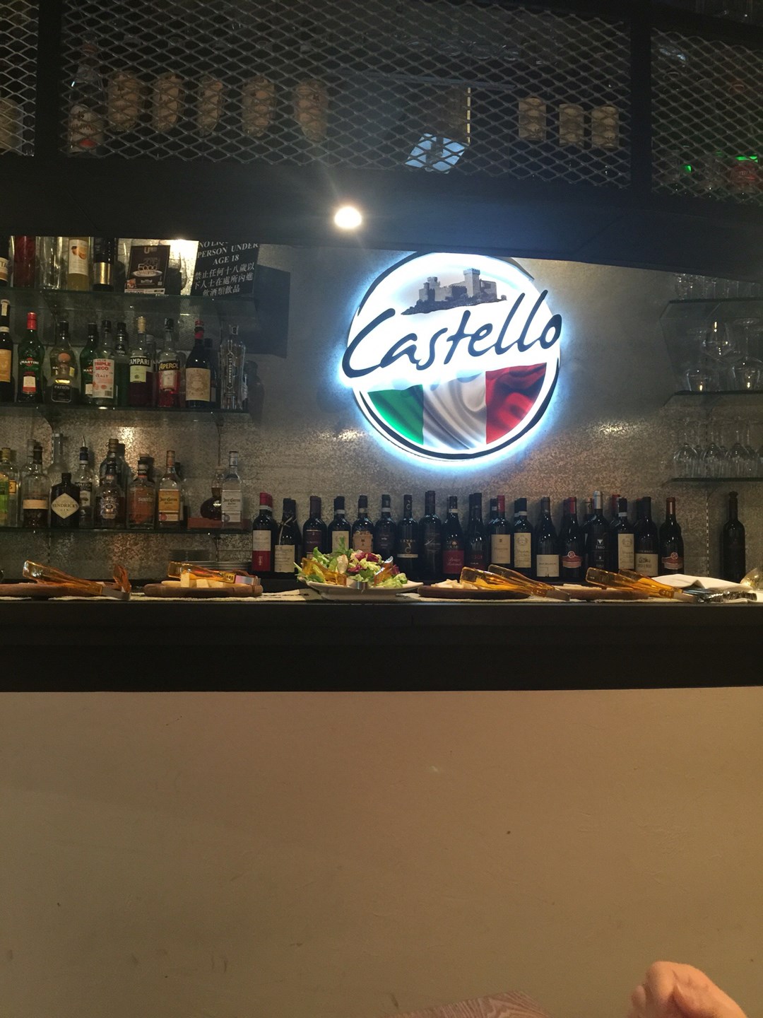 Castello Restaurant's Photo - Italian Seafood Steak House in Central ...