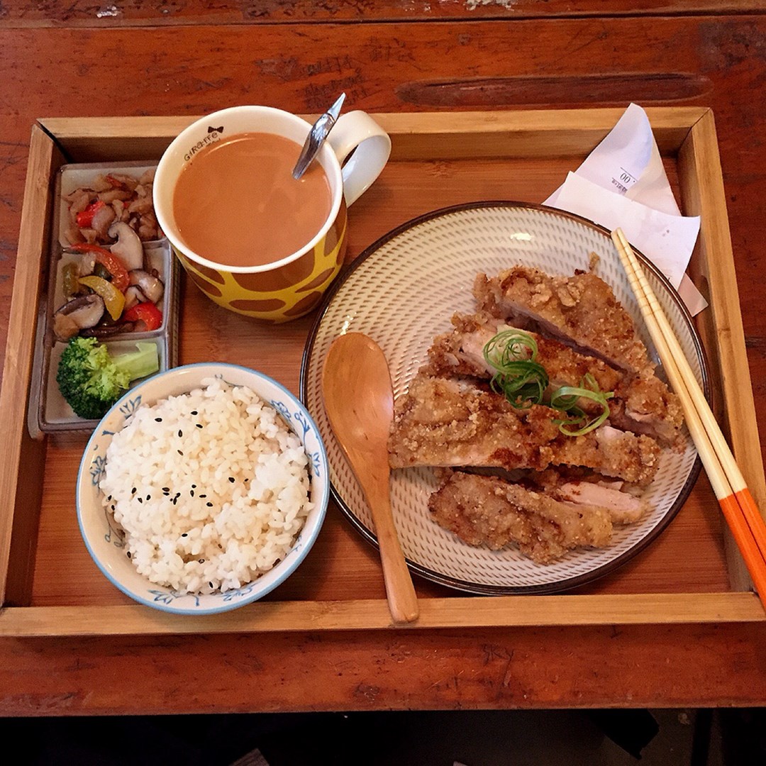 #lunch #kwuntong #kwun-tong #taiwanese #fried #chicken #rice #午餐 #觀塘 ...